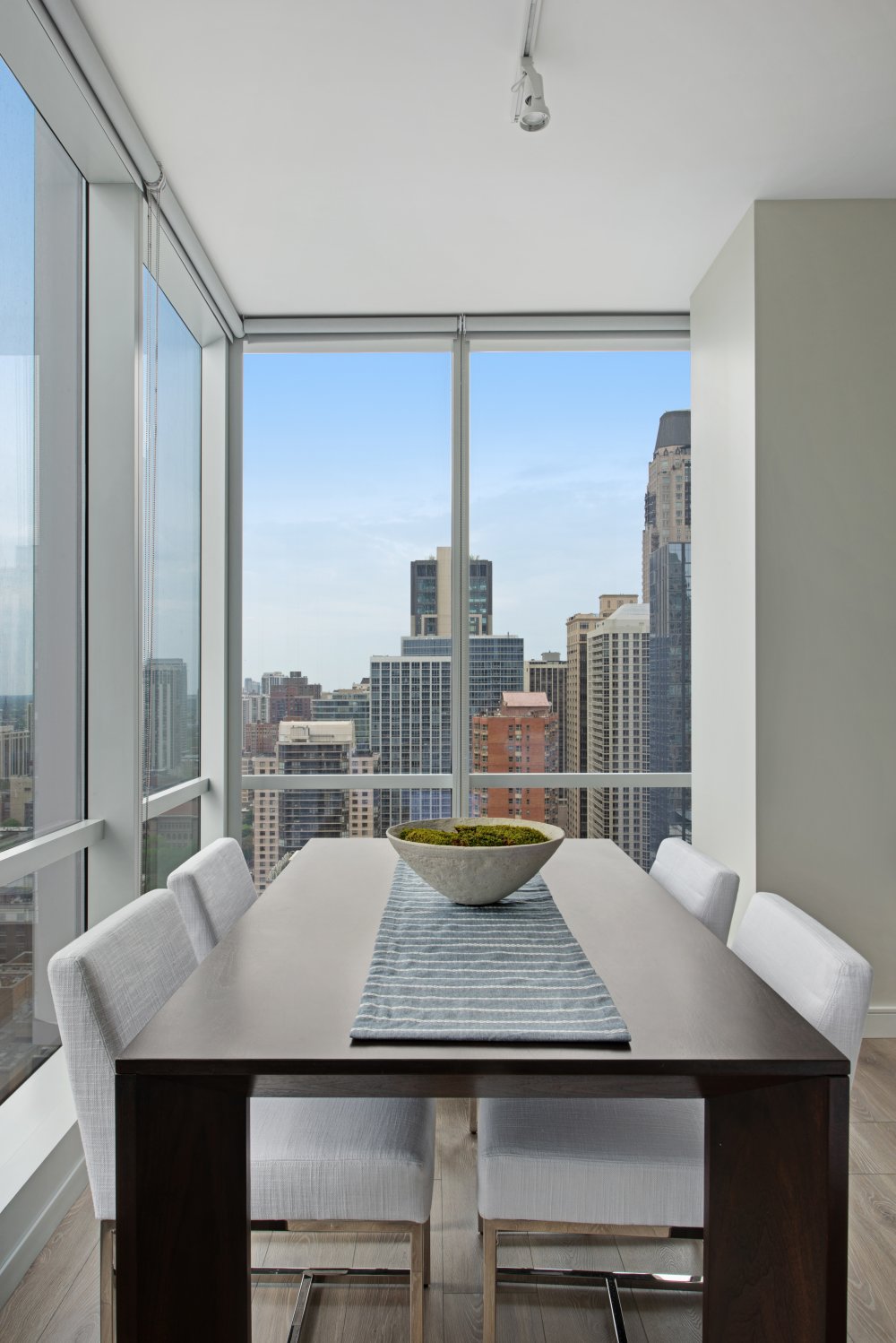 One Chicago Apartments For Rent - Chicago | Domu